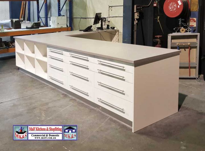 Trade counters for sale Archives - Reception counters